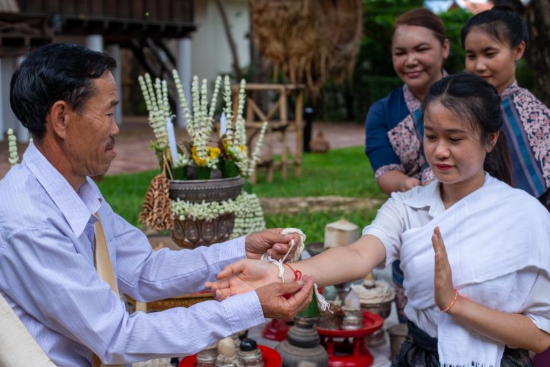 La cérémonie du Baci au Laos : un rituel spirituel national
